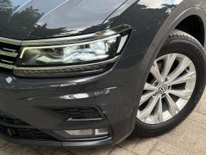 Pelēks Volkswagen Tiguan 2018 Prienai, ar dzinēja tilpumu 1.97 L un nobraukumu 243 tūkst. km par 13500 €, foto 20 vietnē AUTOMOTO.COM.LV