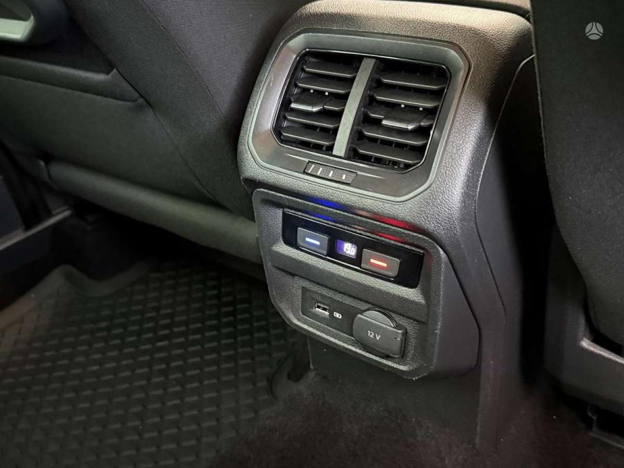 Pelēks Volkswagen Tiguan 2018 Prienai, ar dzinēja tilpumu 1.97 L un nobraukumu 243 tūkst. km par 13500 €, foto 35 vietnē AUTOMOTO.COM.LV