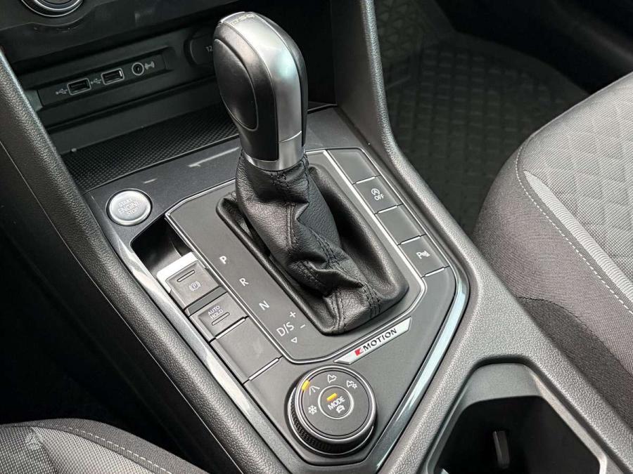 Pelēks Volkswagen Tiguan 2018 Prienai, ar dzinēja tilpumu 1.97 L un nobraukumu 243 tūkst. km par 13500 €, foto 38 vietnē AUTOMOTO.COM.LV