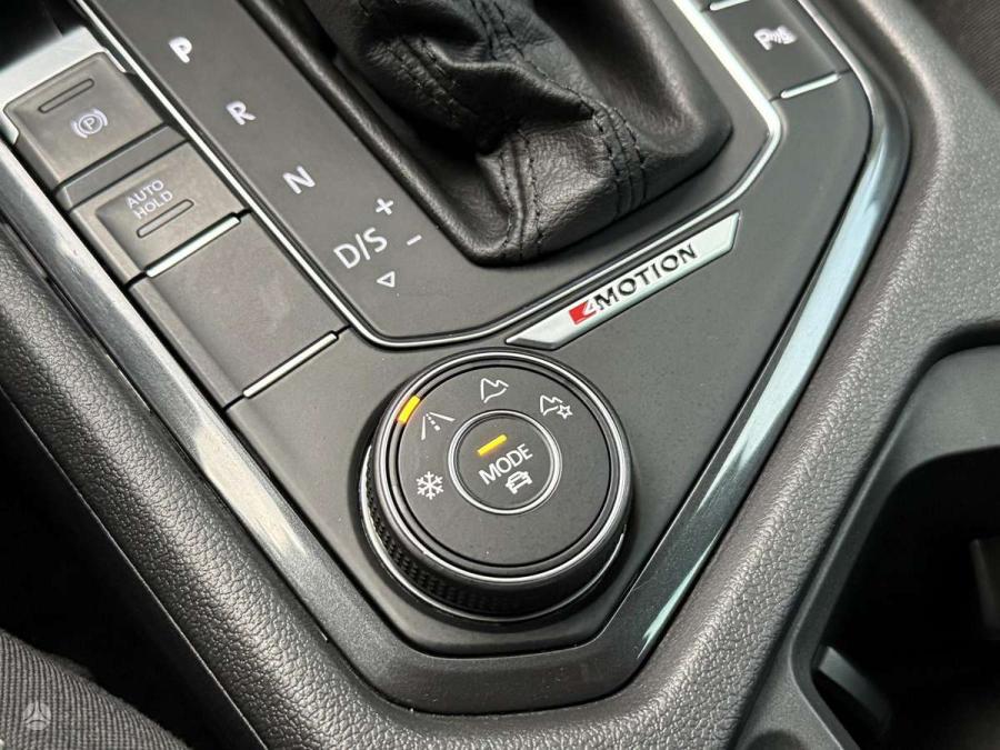 Pelēks Volkswagen Tiguan 2018 Prienai, ar dzinēja tilpumu 1.97 L un nobraukumu 243 tūkst. km par 13500 €, foto 39 vietnē AUTOMOTO.COM.LV
