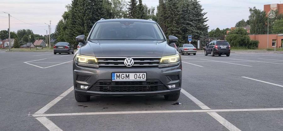 Pelēks Volkswagen Tiguan 2018 Kauņa, ar dzinēja tilpumu 1.97 L un nobraukumu 259 tūkst. km par 14550 €, foto 8 vietnē AUTOMOTO.COM.LV
