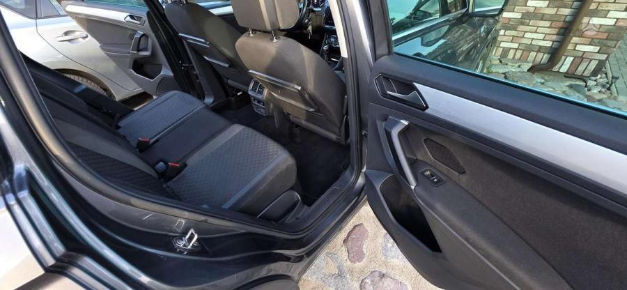 Pelēks Volkswagen Tiguan 2018 Kauņa, ar dzinēja tilpumu 1.97 L un nobraukumu 259 tūkst. km par 14550 €, foto 18 vietnē AUTOMOTO.COM.LV