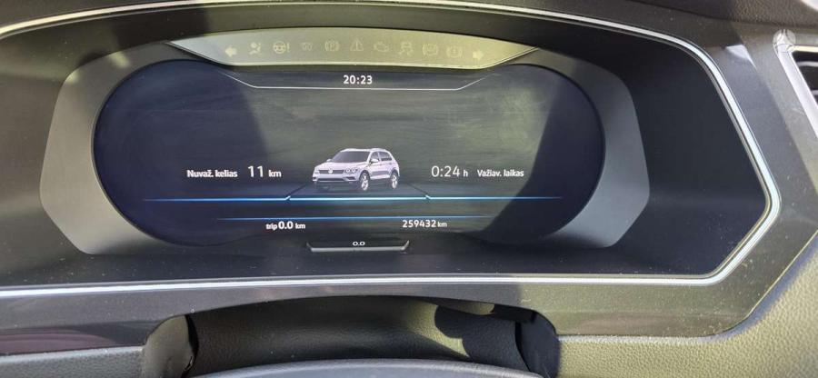 Pelēks Volkswagen Tiguan 2018 Kauņa, ar dzinēja tilpumu 1.97 L un nobraukumu 259 tūkst. km par 14550 €, foto 26 vietnē AUTOMOTO.COM.LV