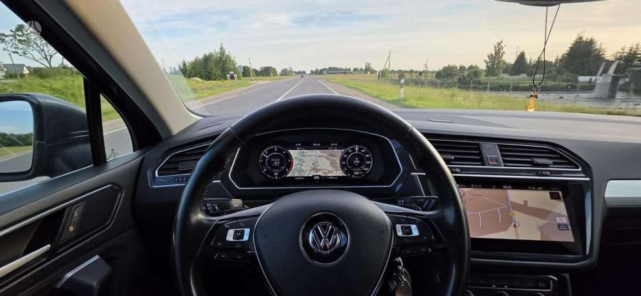 Pelēks Volkswagen Tiguan 2018 Kauņa, ar dzinēja tilpumu 1.97 L un nobraukumu 259 tūkst. km par 14550 €, foto 31 vietnē AUTOMOTO.COM.LV