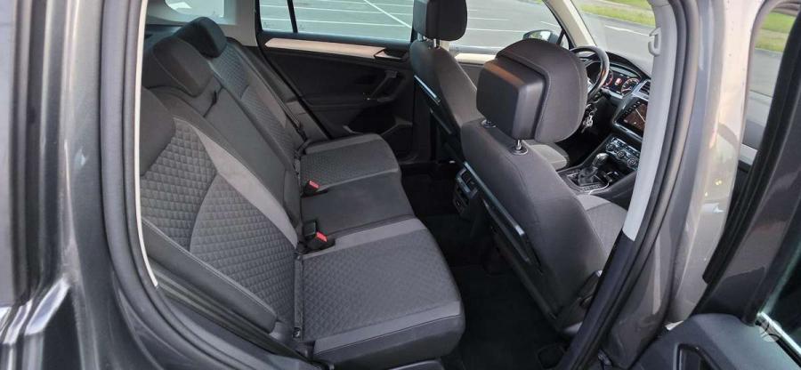 Pelēks Volkswagen Tiguan 2018 Kauņa, ar dzinēja tilpumu 1.97 L un nobraukumu 259 tūkst. km par 14550 €, foto 35 vietnē AUTOMOTO.COM.LV