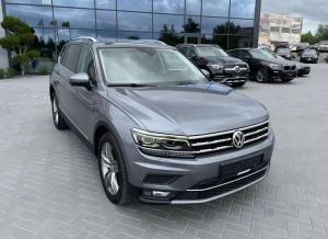 Grey Volkswagen Tiguan 2018 in Telschi, with an engine capacity of 2.00 L and mileage of 253 thousand km for 15290 €, photo  on AUTOMOTO.COM.LV