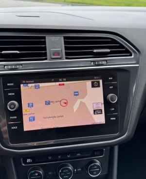Grey Volkswagen Tiguan 2018 in Telschi, with an engine capacity of 2.00 L and mileage of 253 thousand km for 15290 €, photo 25 on AUTOMOTO.COM.LV