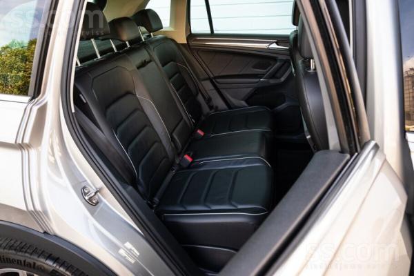 Grey Volkswagen Tiguan 2018 in Riga, with an engine capacity of 2.00 L and mileage of 147 thousand km for 20950 €, photo 7 on AUTOMOTO.COM.LV