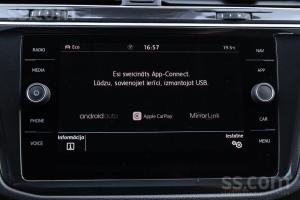 Grey Volkswagen Tiguan 2018 in Riga, with an engine capacity of 2.00 L and mileage of 147 thousand km for 20950 €, photo 13 on AUTOMOTO.COM.LV