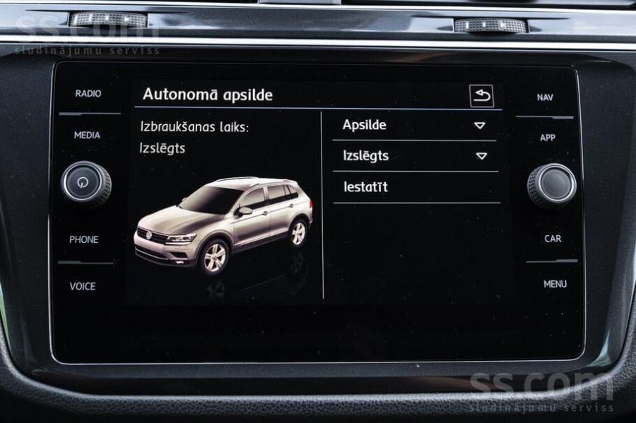 Grey Volkswagen Tiguan 2018 in Riga, with an engine capacity of 2.00 L and mileage of 147 thousand km for 20950 €, photo 15 on AUTOMOTO.COM.LV