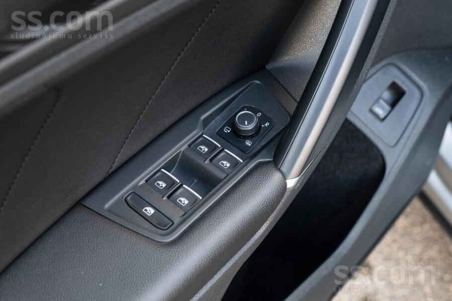 Grey Volkswagen Tiguan 2018 in Riga, with an engine capacity of 2.00 L and mileage of 147 thousand km for 20950 €, photo 20 on AUTOMOTO.COM.LV