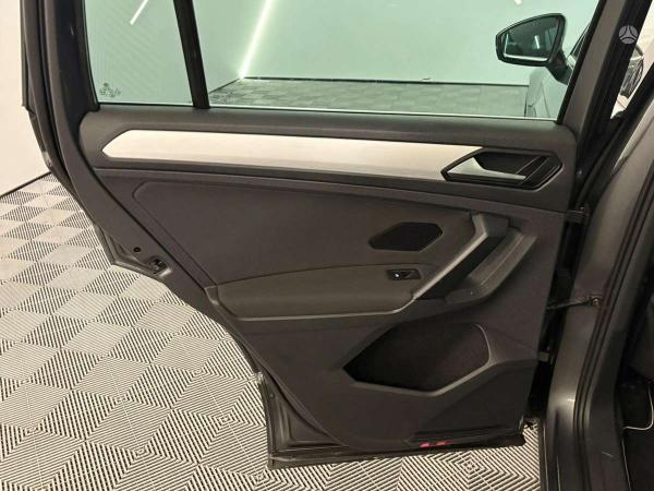 Pelēks Volkswagen Tiguan 2018 Marijampole, ar dzinēja tilpumu 1.97 L un nobraukumu 174 tūkst. km par 15999 €, foto 10 vietnē AUTOMOTO.COM.LV