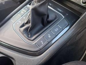 Pelēks Volkswagen Tiguan 2018 Prienai, ar dzinēja tilpumu 2.00 L un nobraukumu 241 tūkst. km par 14150 €, foto 21 vietnē AUTOMOTO.COM.LV