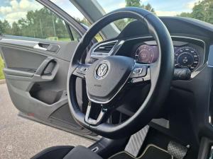 Pelēks Volkswagen Tiguan 2018 Prienai, ar dzinēja tilpumu 2.00 L un nobraukumu 241 tūkst. km par 14150 €, foto 22 vietnē AUTOMOTO.COM.LV