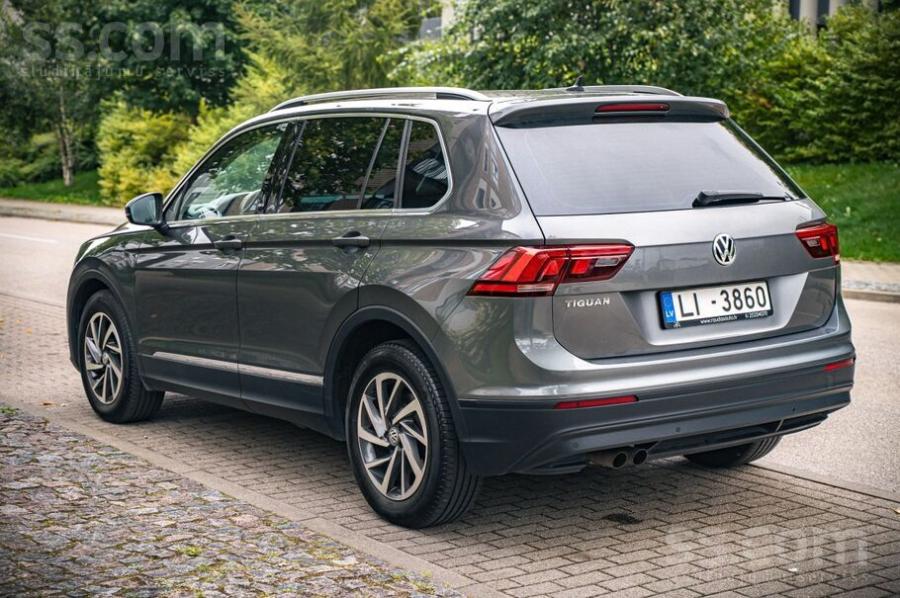 Grey Volkswagen Tiguan 2018 in Riga, with an engine capacity of 1.40 L and mileage of 176 thousand km for 14990 €, photo 7 on AUTOMOTO.COM.LV