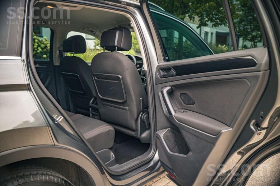 Grey Volkswagen Tiguan 2018 in Riga, with an engine capacity of 1.40 L and mileage of 176 thousand km for 14990 €, photo 17 on AUTOMOTO.COM.LV