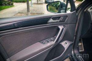 Grey Volkswagen Tiguan 2018 in Riga, with an engine capacity of 1.40 L and mileage of 176 thousand km for 14990 €, photo 21 on AUTOMOTO.COM.LV