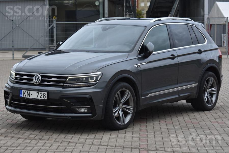 Grey Volkswagen Tiguan 2018 in Valmiera, with an engine capacity of 2.00 L and mileage of 232 thousand km for 18500 €, photo 4 on AUTOMOTO.COM.LV