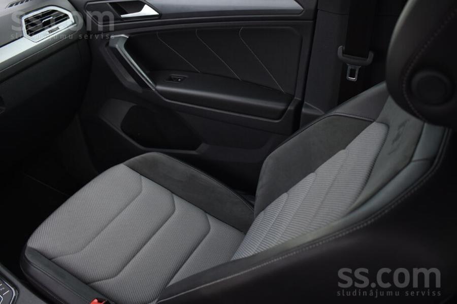 Grey Volkswagen Tiguan 2018 in Valmiera, with an engine capacity of 2.00 L and mileage of 232 thousand km for 18500 €, photo 15 on AUTOMOTO.COM.LV