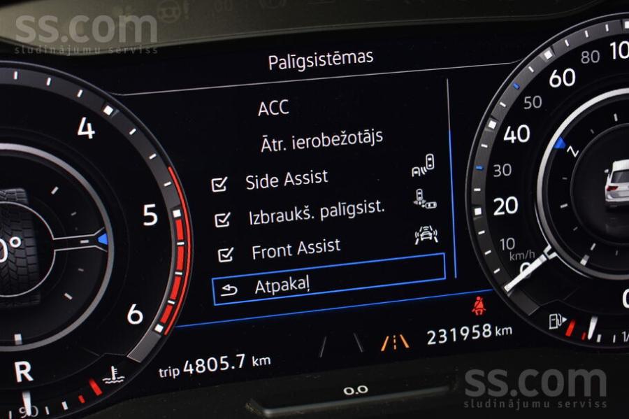 Grey Volkswagen Tiguan 2018 in Valmiera, with an engine capacity of 2.00 L and mileage of 232 thousand km for 18500 €, photo 21 on AUTOMOTO.COM.LV