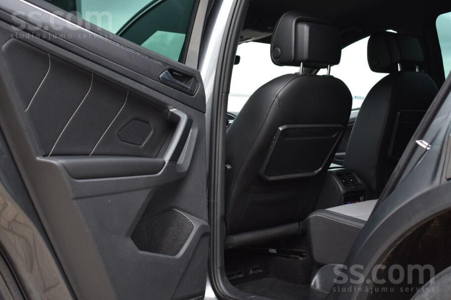 Grey Volkswagen Tiguan 2018 in Valmiera, with an engine capacity of 2.00 L and mileage of 232 thousand km for 18500 €, photo 22 on AUTOMOTO.COM.LV