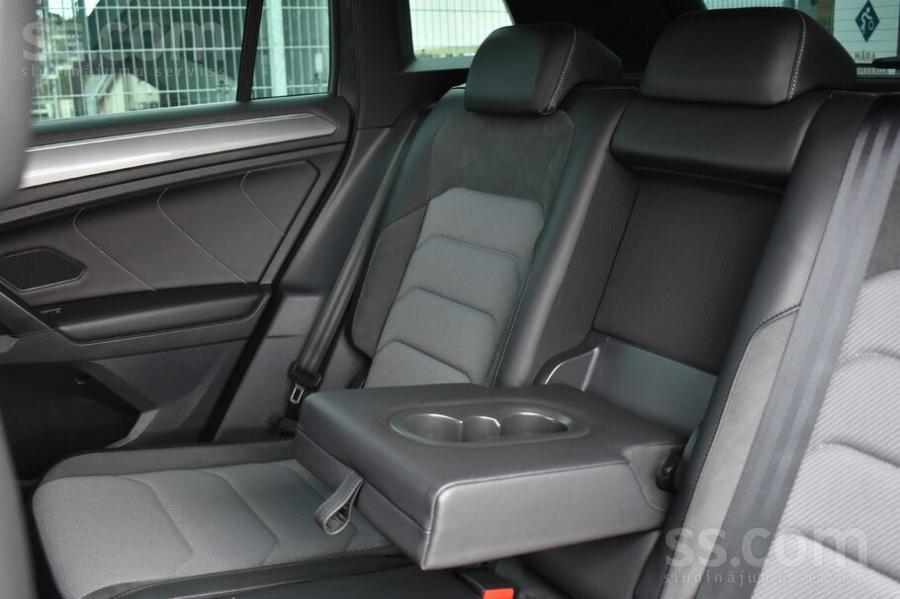 Grey Volkswagen Tiguan 2018 in Valmiera, with an engine capacity of 2.00 L and mileage of 232 thousand km for 18500 €, photo 24 on AUTOMOTO.COM.LV