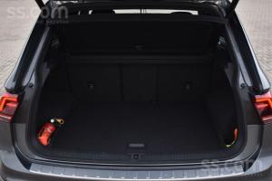 Grey Volkswagen Tiguan 2018 in Valmiera, with an engine capacity of 2.00 L and mileage of 232 thousand km for 18500 €, photo 27 on AUTOMOTO.COM.LV