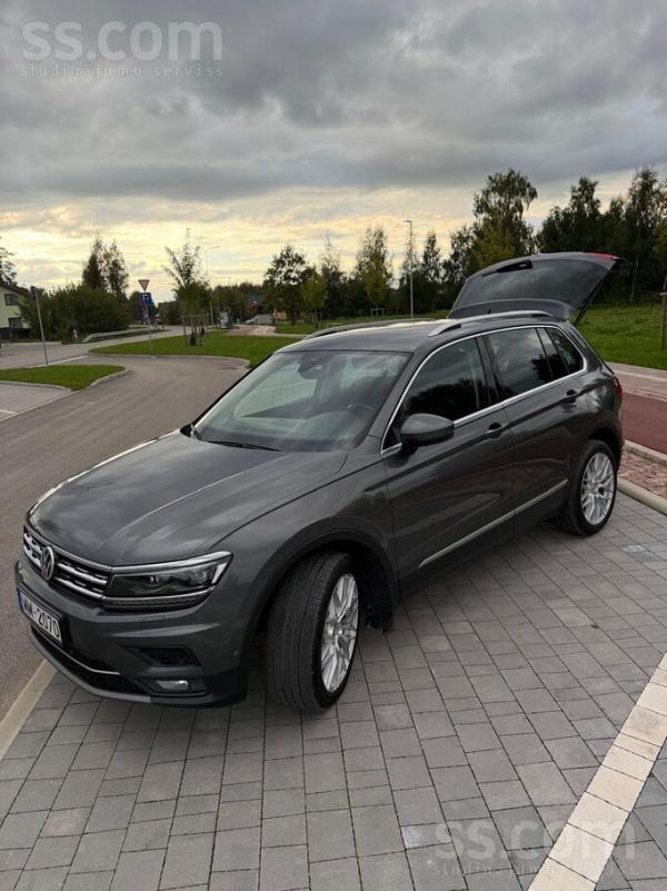 Pelēks Volkswagen Tiguan 2018 Jelgava, ar dzinēja tilpumu 2.00 L un nobraukumu 170 tūkst. km par 18500 €, foto 4 vietnē AUTOMOTO.COM.LV