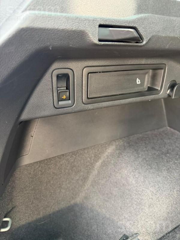 Pelēks Volkswagen Tiguan 2018 Jelgava, ar dzinēja tilpumu 2.00 L un nobraukumu 170 tūkst. km par 18500 €, foto 11 vietnē AUTOMOTO.COM.LV