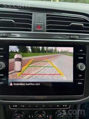 Grey Volkswagen Tiguan 2018 in Jelgava, with an engine capacity of 2.00 L and mileage of 170 thousand km for 18500 €, photo 17 on AUTOMOTO.COM.LV