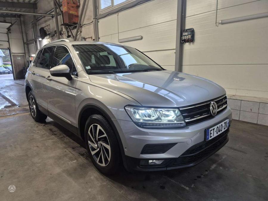 Pelēks Volkswagen Tiguan 2018 Raseiniai, ar dzinēja tilpumu 1.97 L un nobraukumu 213 tūkst. km par 12700 €, foto 3 vietnē AUTOMOTO.COM.LV