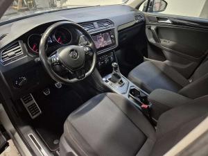 Pelēks Volkswagen Tiguan 2018 Raseiniai, ar dzinēja tilpumu 1.97 L un nobraukumu 213 tūkst. km par 12700 €, foto 20 vietnē AUTOMOTO.COM.LV