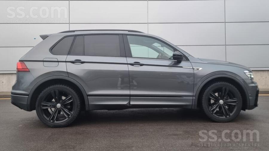 Grey Volkswagen Tiguan 2019 in Riga, with an engine capacity of 2.00 L and mileage of 67 thousand km for 27500 €, photo 3 on AUTOMOTO.COM.LV