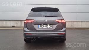 Grey Volkswagen Tiguan 2019 in Riga, with an engine capacity of 2.00 L and mileage of 67 thousand km for 27500 €, photo 5 on AUTOMOTO.COM.LV