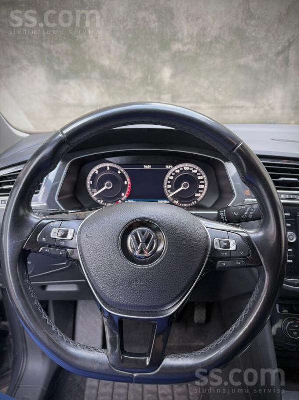 Pelēks Volkswagen Tiguan 2019 Rīga, ar dzinēja tilpumu 2.00 L un nobraukumu 250 tūkst. km par 14900 €, foto 11 vietnē AUTOMOTO.COM.LV
