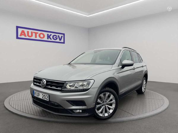 Grey Volkswagen Tiguan 2019 in Vilnius, with an engine capacity of 2.00 L and mileage of 57 thousand km for 21999 €, photo 1 on AUTOMOTO.COM.LV