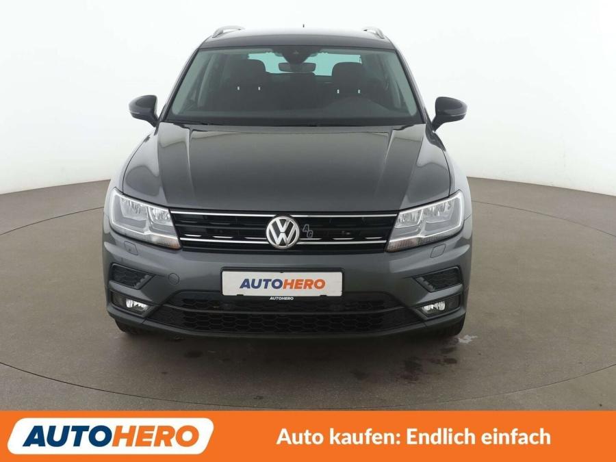 Pelēks Volkswagen Tiguan 2019 Kauņa, ar dzinēja tilpumu 2.00 L un nobraukumu 93 tūkst. km par 26695 €, foto 9 vietnē AUTOMOTO.COM.LV