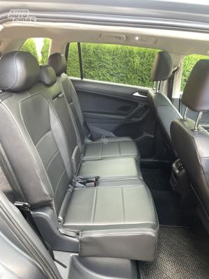 Grey Volkswagen Tiguan 2019 in Vilnius, with an engine capacity of 2.00 L and mileage of 72 thousand km for 15900 €, photo 23 on AUTOMOTO.COM.LV