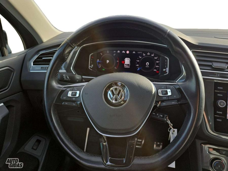 Pelēks Volkswagen Tiguan 2019 Kauņa, ar dzinēja tilpumu 2.00 L un nobraukumu 60 tūkst. km par 29486 €, foto 13 vietnē AUTOMOTO.COM.LV