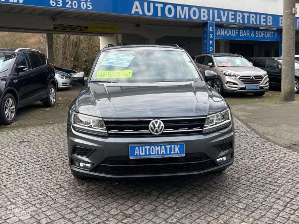 Grey Volkswagen Tiguan 2019 in Kaunas, with an engine capacity of 0.00 L and mileage of 83 thousand km for 25387 €, photo 2 on AUTOMOTO.COM.LV