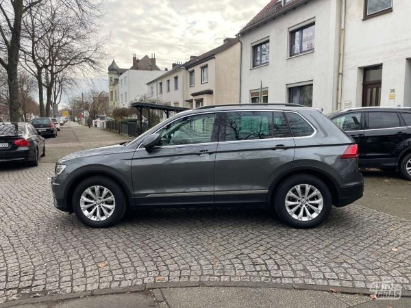 Grey Volkswagen Tiguan 2019 in Kaunas, with an engine capacity of 0.00 L and mileage of 83 thousand km for 25387 €, photo 7 on AUTOMOTO.COM.LV