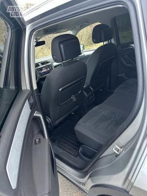 Grey Volkswagen Tiguan 2019 in Kelme, with an engine capacity of 2.00 L and mileage of 352 thousand km for 17250 €, photo 13 on AUTOMOTO.COM.LV