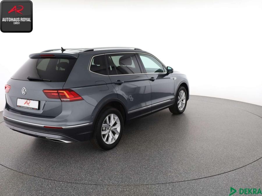 Grey Volkswagen Tiguan 2019 in Kaunas, with an engine capacity of 2.00 L and mileage of 86 thousand km for 30290 €, photo 5 on AUTOMOTO.COM.LV