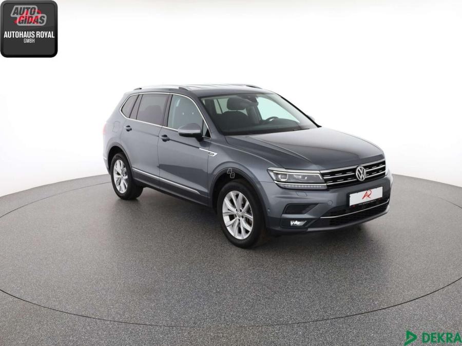 Grey Volkswagen Tiguan 2019 in Kaunas, with an engine capacity of 2.00 L and mileage of 86 thousand km for 30290 €, photo 7 on AUTOMOTO.COM.LV