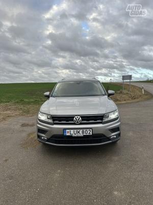Pelēks Volkswagen Tiguan 2019 Kelmė, ar dzinēja tilpumu 2.00 L un nobraukumu 352 tūkst. km par 17250 €, foto  vietnē AUTOMOTO.COM.LV