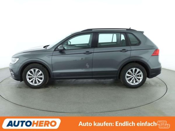 Grey Volkswagen Tiguan 2019 in Kaunas, with an engine capacity of 1.50 L and mileage of 84 thousand km for 24810 €, photo 3 on AUTOMOTO.COM.LV