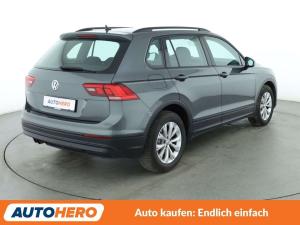 Pelēks Volkswagen Tiguan 2019 Kauņa, ar dzinēja tilpumu 1.50 L un nobraukumu 84 tūkst. km par 24810 €, foto 6 vietnē AUTOMOTO.COM.LV