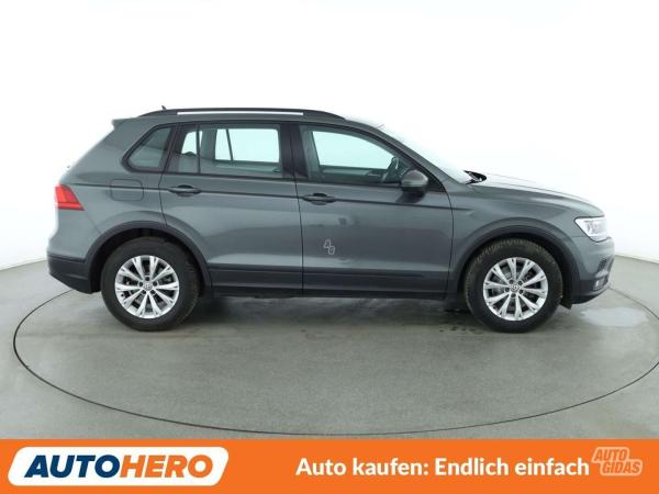Grey Volkswagen Tiguan 2019 in Kaunas, with an engine capacity of 1.50 L and mileage of 84 thousand km for 24810 €, photo 7 on AUTOMOTO.COM.LV