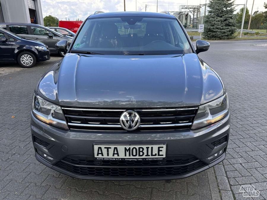 Grey Volkswagen Tiguan 2019 in Kaunas, with an engine capacity of 1.50 L and mileage of 42 thousand km for 27549 €, photo 14 on AUTOMOTO.COM.LV