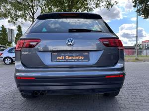 Grey Volkswagen Tiguan 2019 in Kaunas, with an engine capacity of 1.50 L and mileage of 42 thousand km for 27549 €, photo 25 on AUTOMOTO.COM.LV